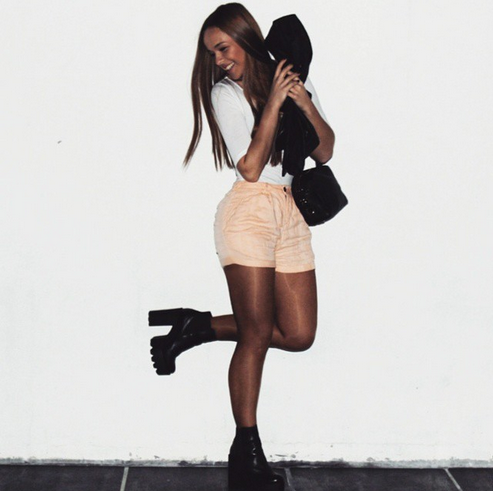 CRUSH : on est à fond derrière Juliana Rocha qui bosse dur pour vivre ...